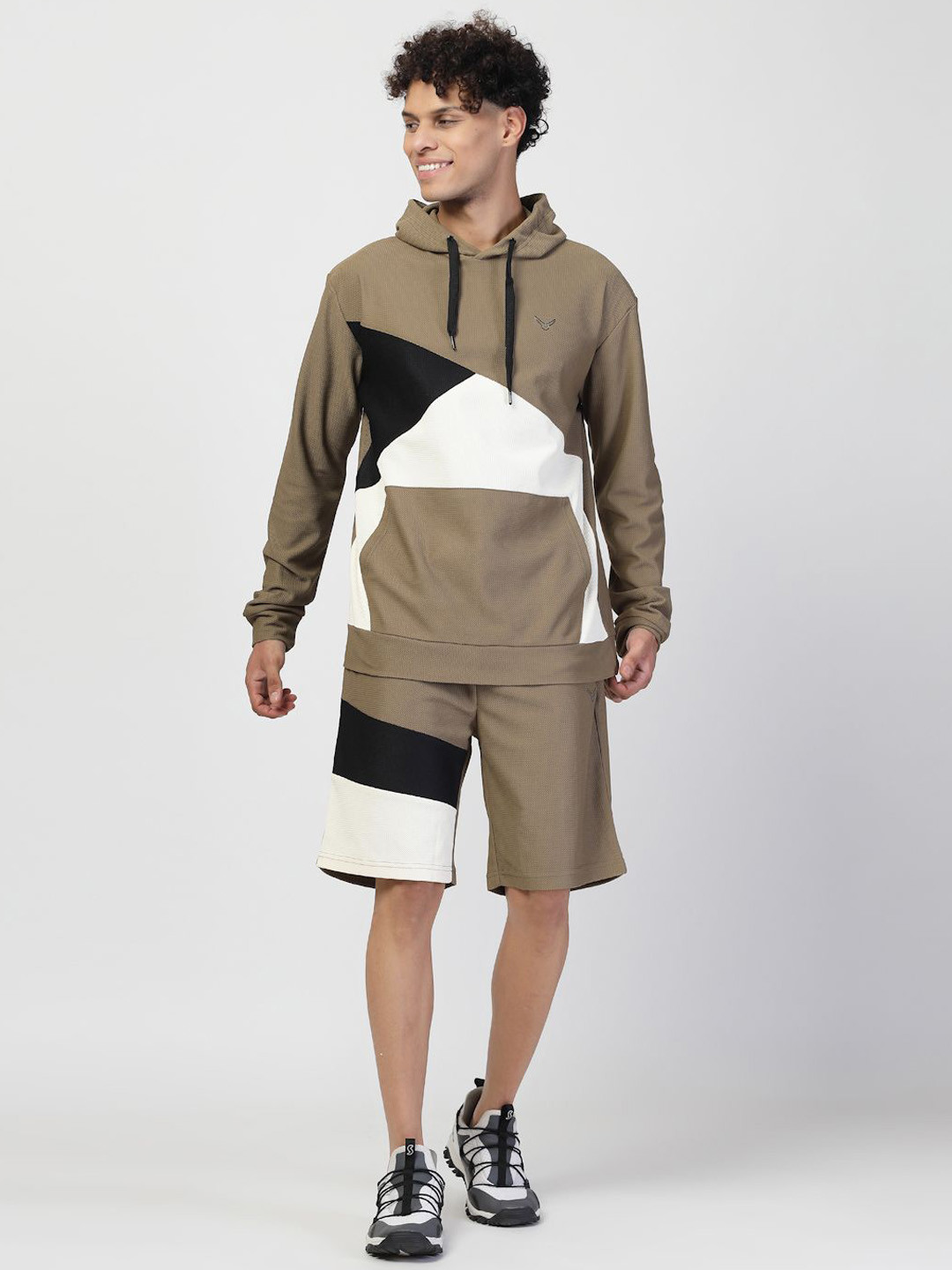 Buy Invincible Men Hooded Colourblocked Sweatshirt & Shorts Co Ords ...