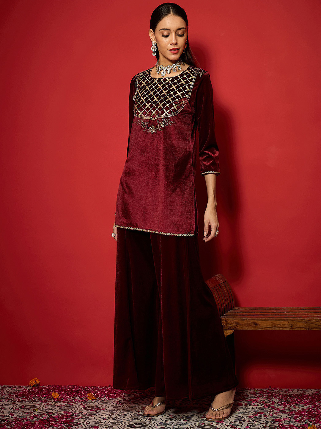 Buy Shae By SASSAFRAS Women Embroidered Regular Sequinned Velvet Kurti ...