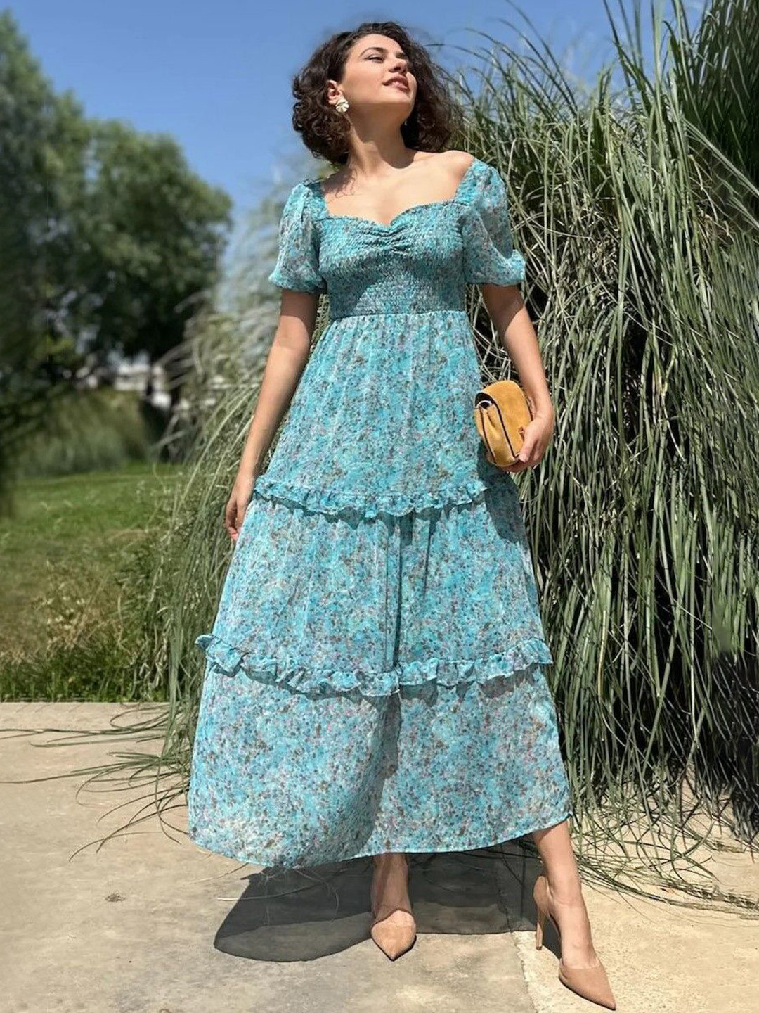 Buy Urban Komfort Women Floral Printed Sweetheart Neck Puff Sleeves Fit ...