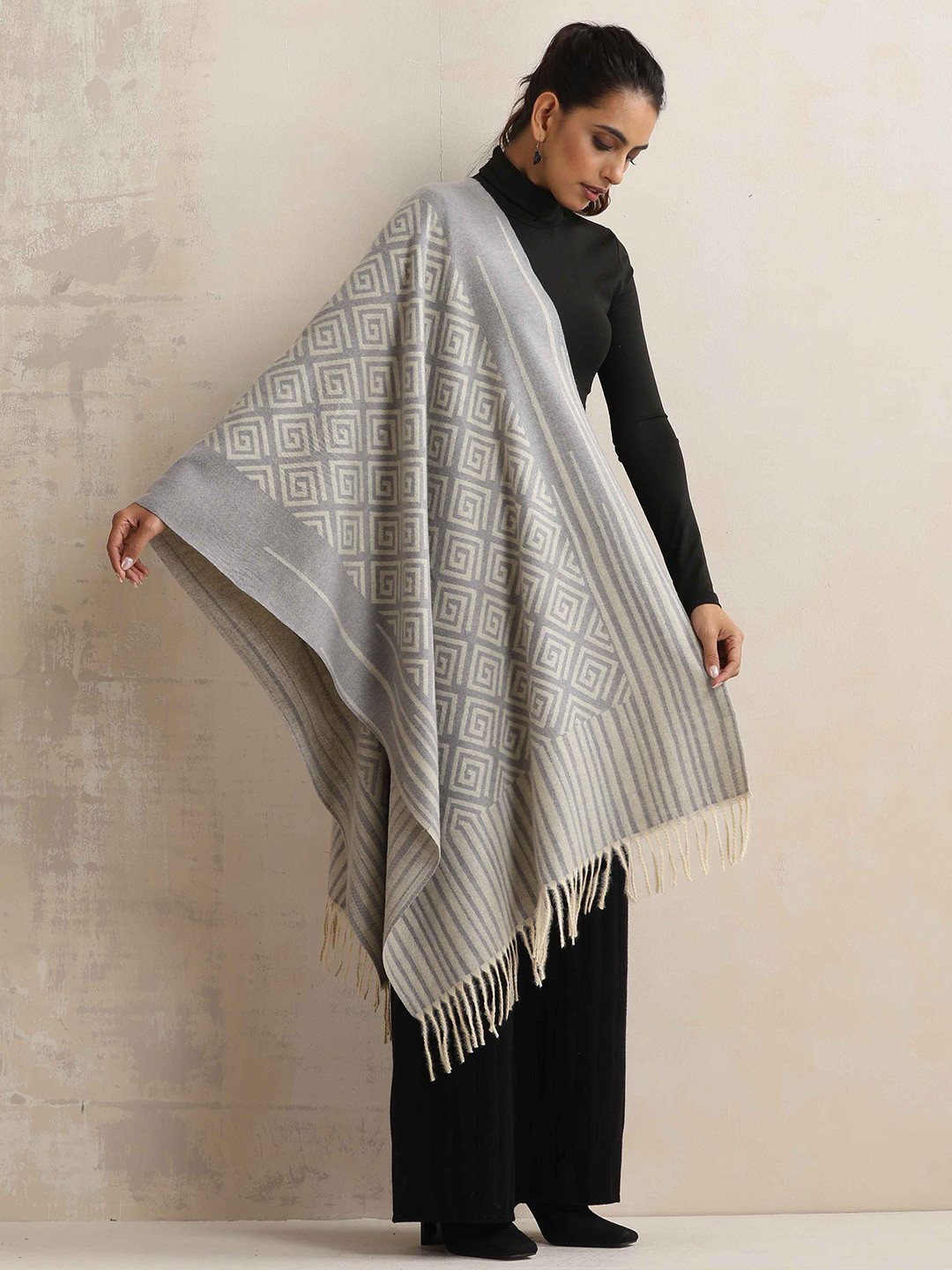 Buy TrueBrowns Grey Geometric Woollen Stole - Stoles for Women 31578813 ...