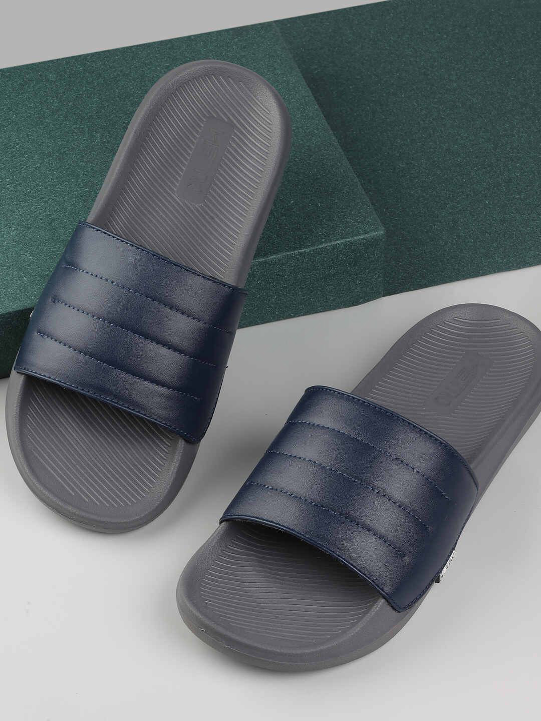 Buy Mochi Men Solid Sliders - Flip Flops for Men 31583436 | Myntra