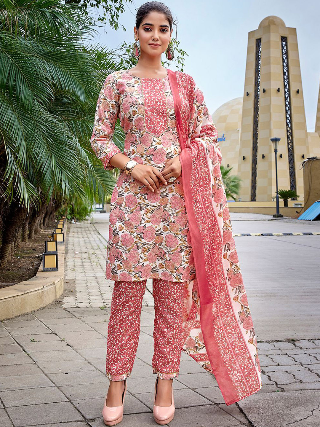 Buy Royal Export Floral Printed Gotta Patti Regular Kurta With Trousers ...