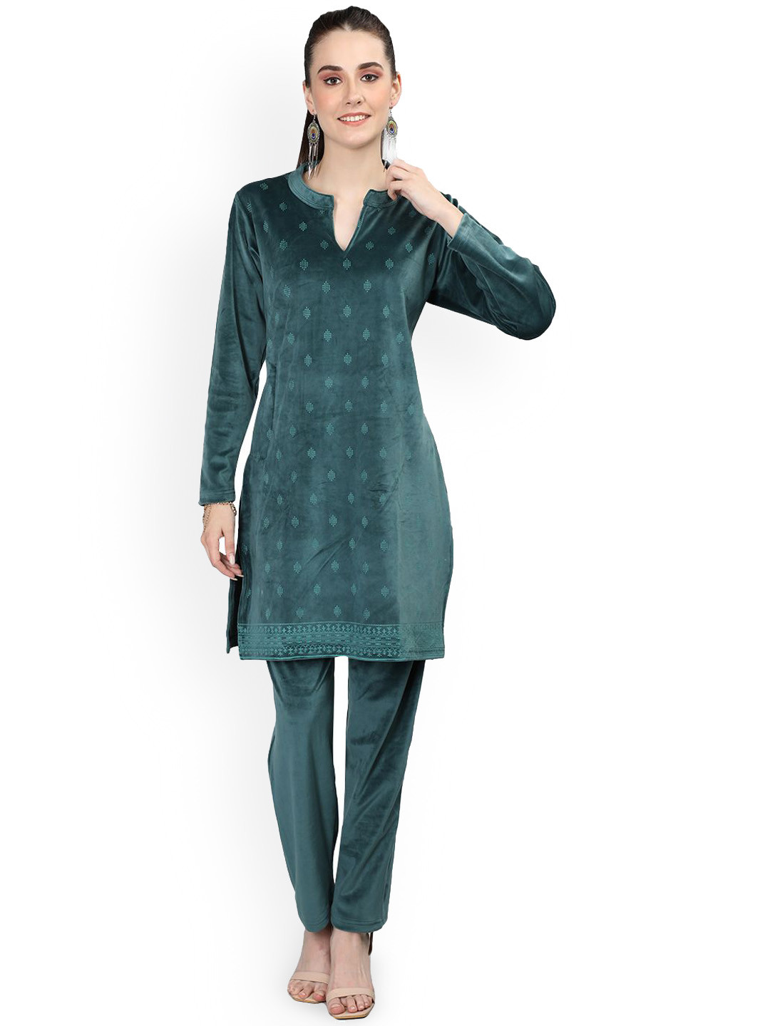 Buy Duchess Women Printed Velvet Night Suit - Night Suits for Women ...