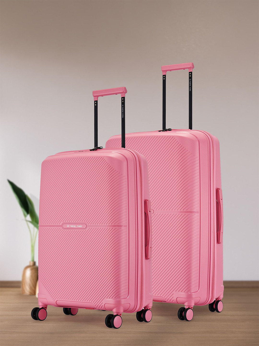 Buy Nasher Miles Hawaii Polypropylene TSA Lock Set Of 2 M/L Pink ...