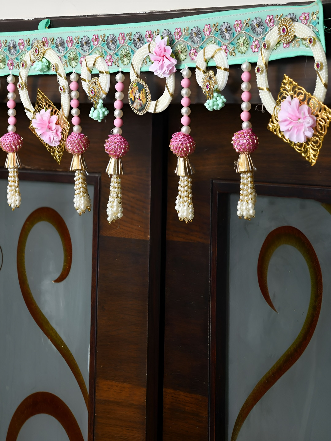 Buy Aapno Rajasthan Gold Toned & Pink Floral Beaded Door Toran ...