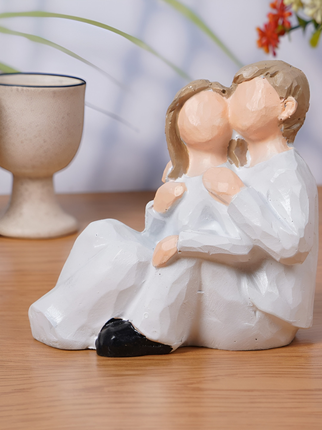 Buy Zart White Small Sweety Loving Couple Showpiece - Showpieces for ...