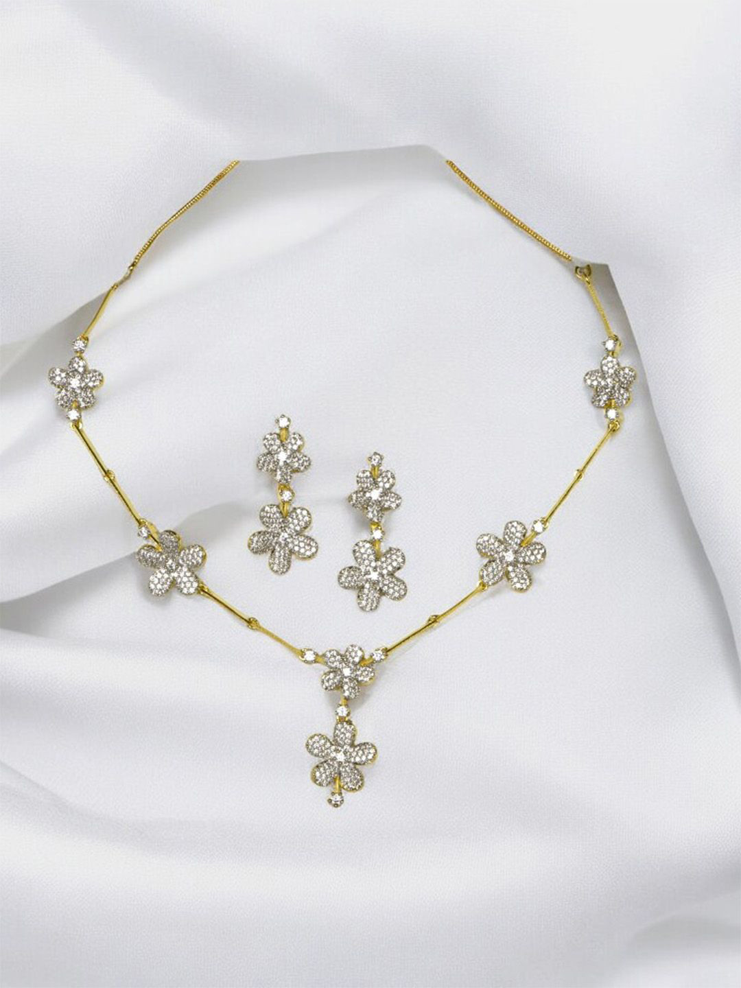 Buy SHARLEEZ 18K Gold Plated Polish Floral Pattern AD Studded Jewellery ...