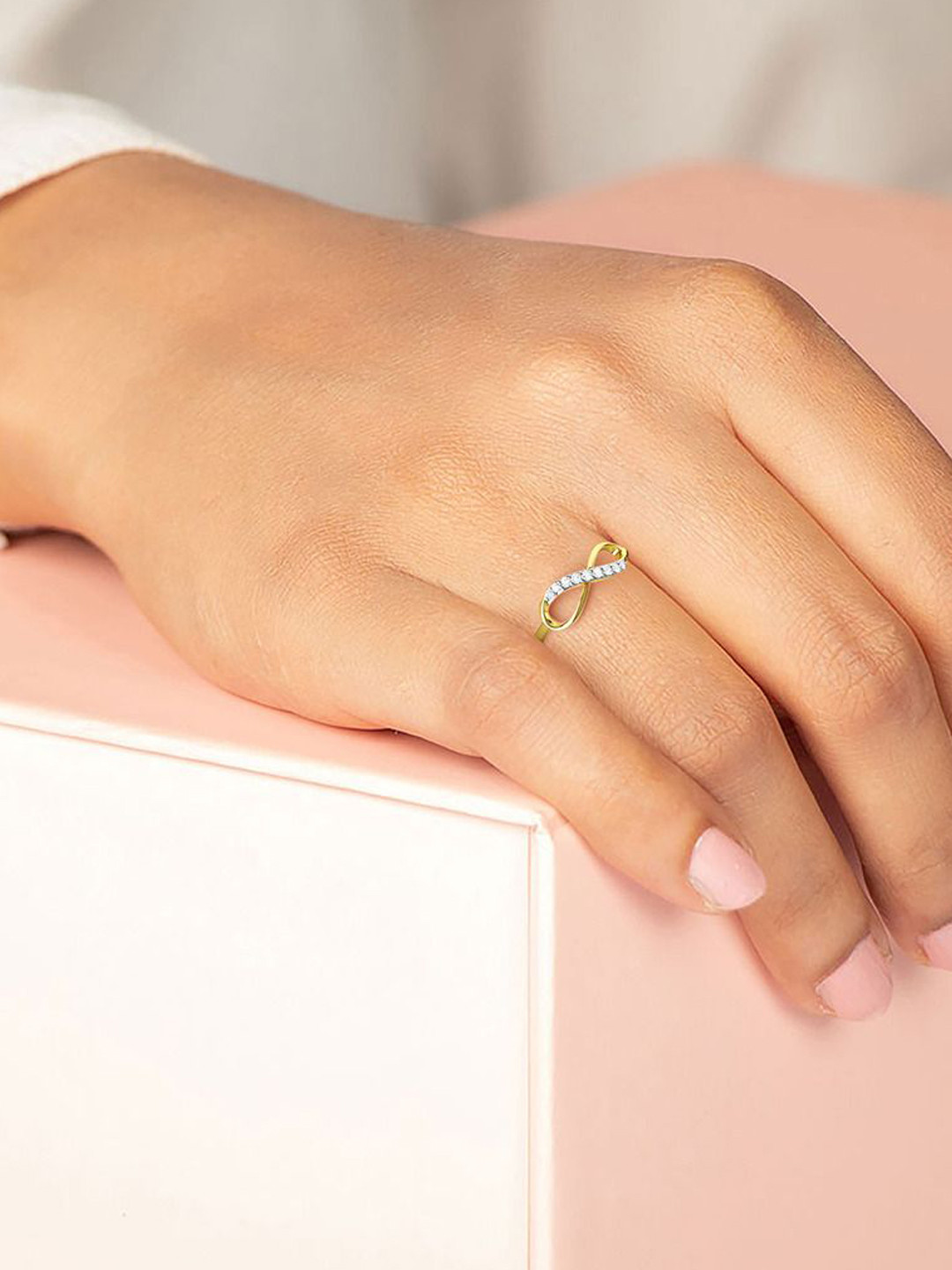 Buy KISNA DIAMOND AND GOLD JEWELLERY 14KT Finger Ring Diamond 0.73g - Ring Diamond for Women ...