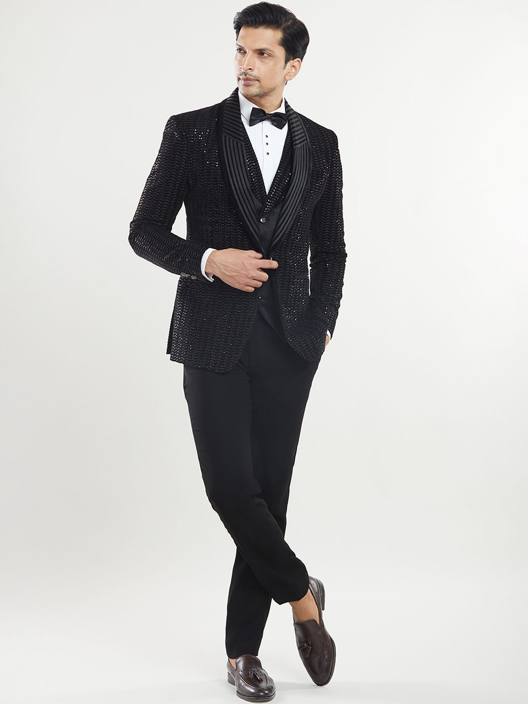 Buy Aryavir Malhotra Men Cotton Self Design Embroidered Tuxedo 5 Piece ...