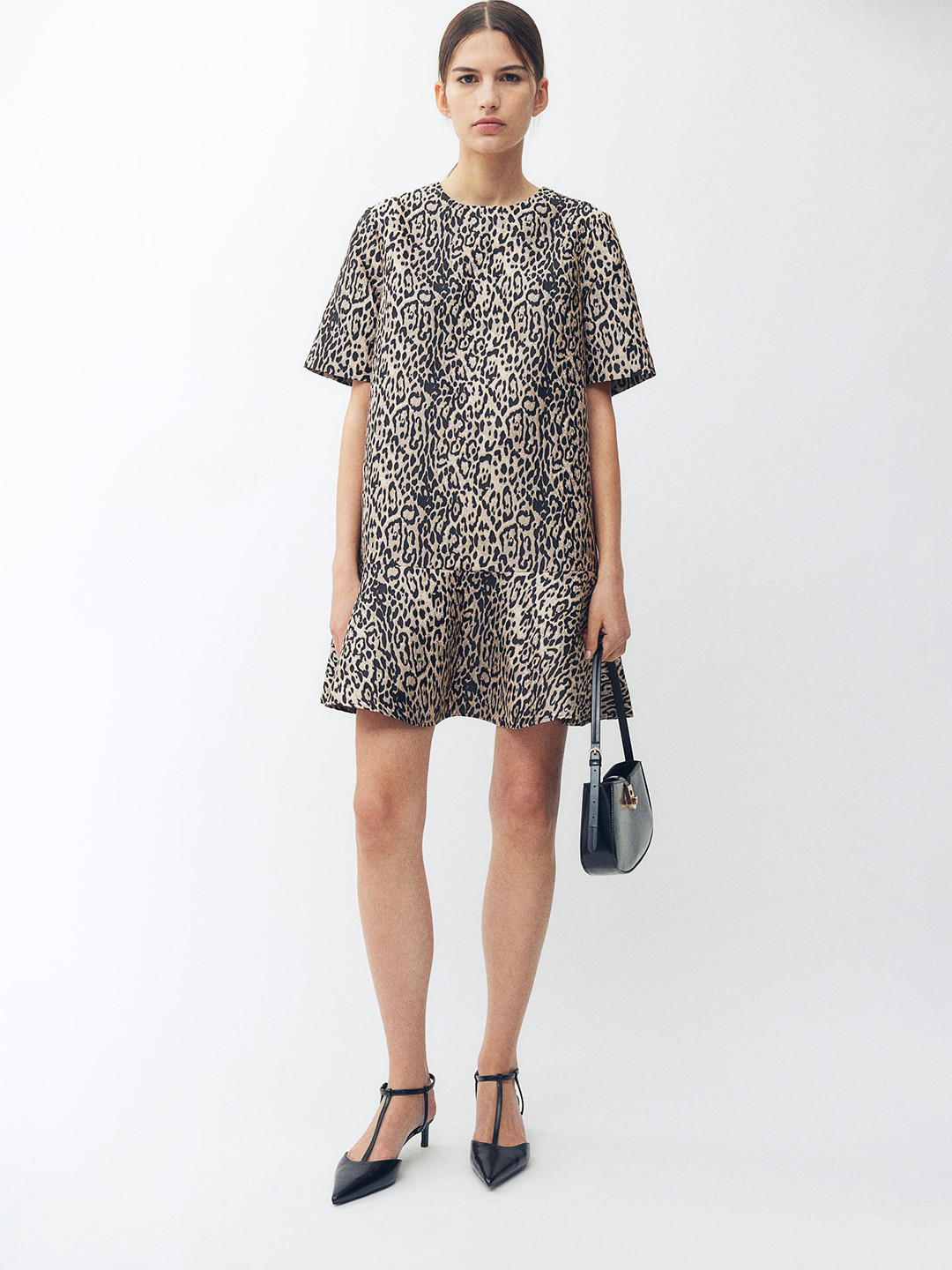 Buy H&M Jacquard Weave Mini Dress - Dresses for Women 31437811 | Myntra