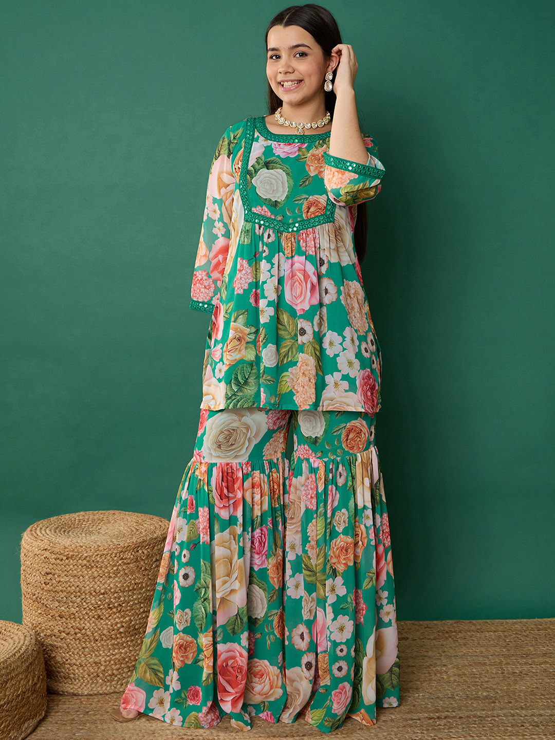 Buy Noh.Voh SASSAFRAS Kids Girls Floral Printed Mirror Work Straight ...