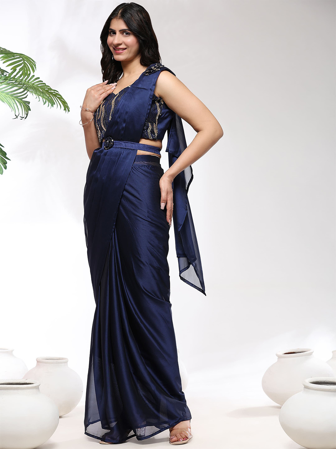 Buy AMOHA TRENDZ Sequinned Ready To Wear Saree - Sarees for Women 31199774 | Myntra