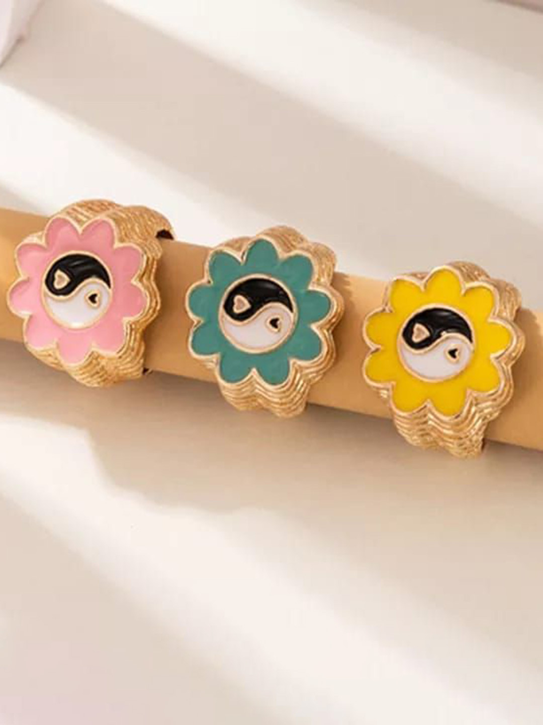 Buy YU FASHIONS Set Of 3 Gold Plated Flower Funky Stainless Steel ...