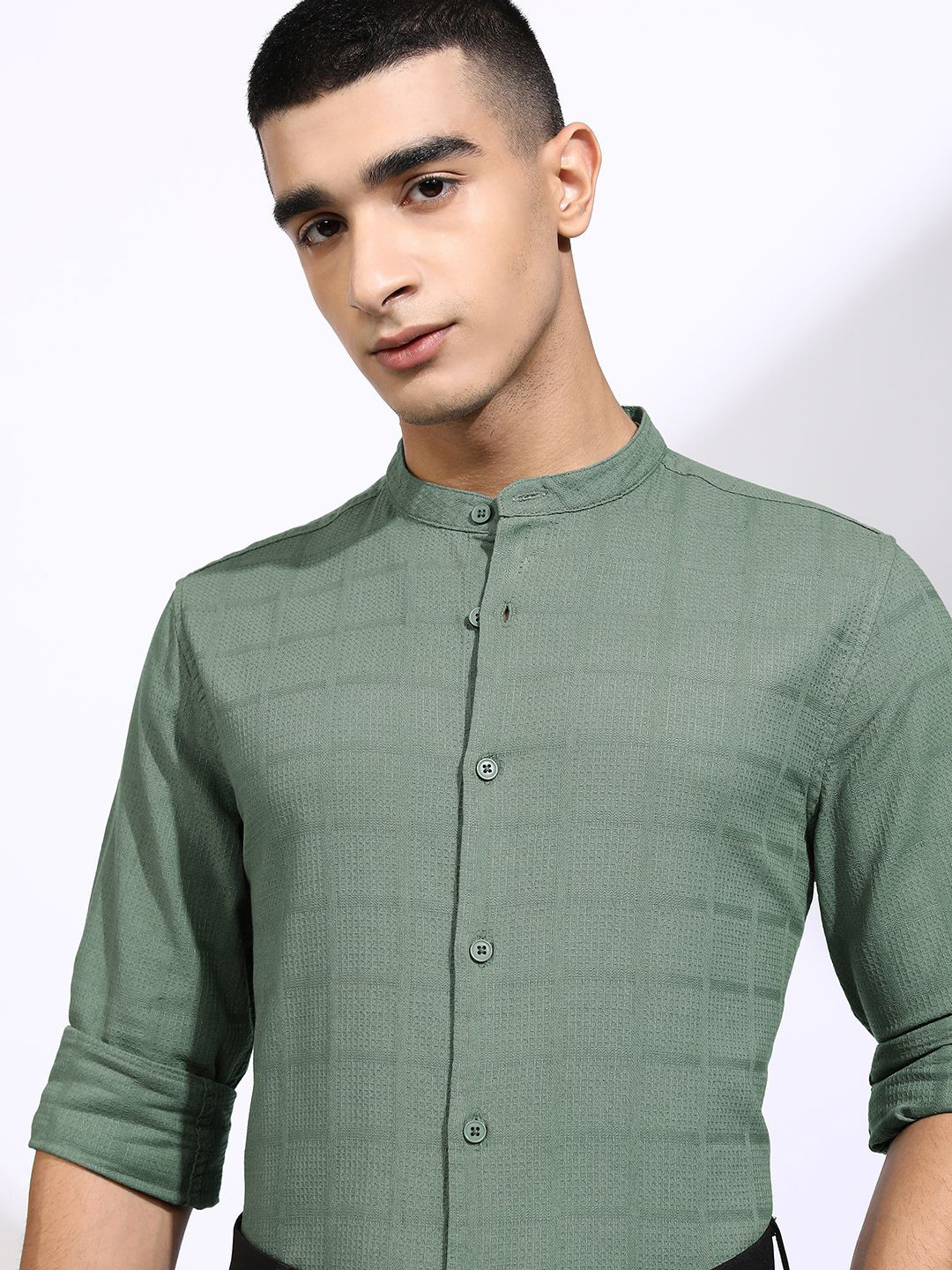 Buy HIGHLANDER Men Olive Dobby Textured Checked Oversized Regular Fit ...