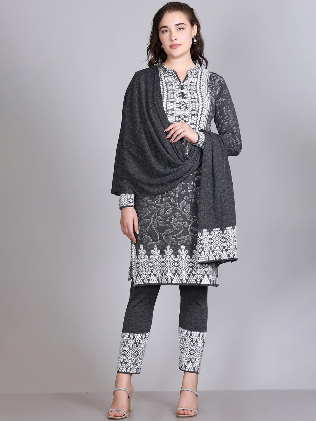 Buy MONTREX Floral Woven Design Mandarin Collar Straight Kurta With ...