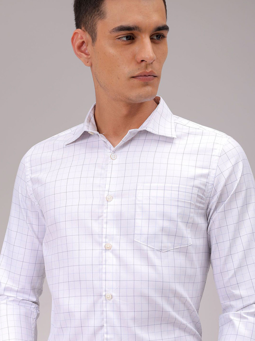 Buy The Indian Garage Co. X Luxe Men Cutaway Collar Checked Slim Fit ...