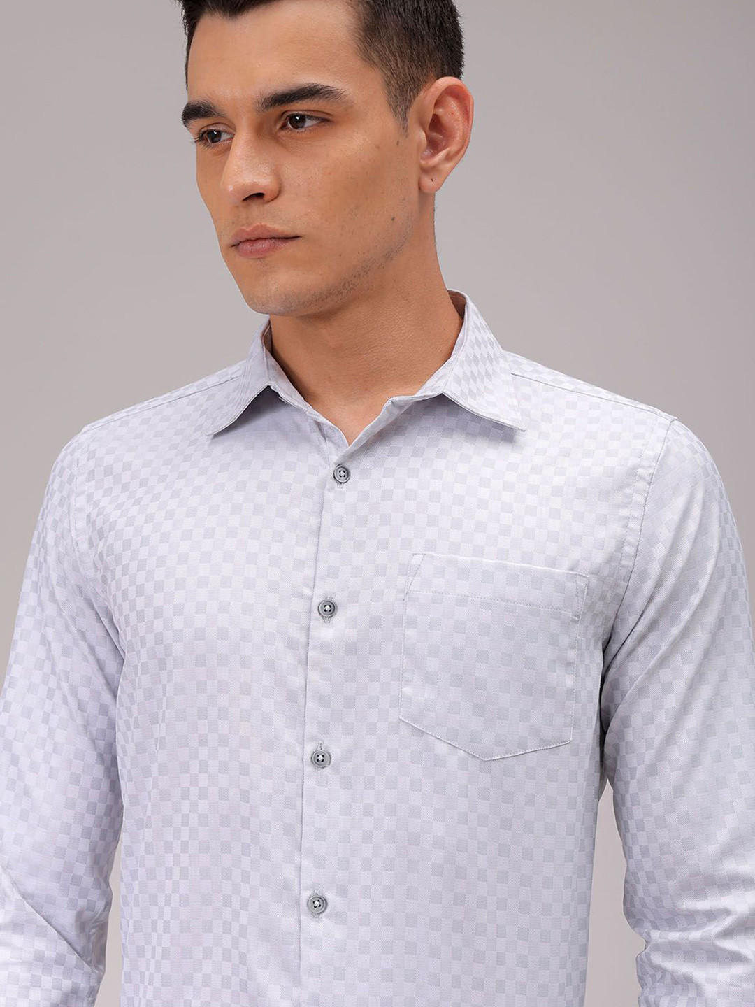 Buy The Indian Garage Co. X Luxe Men Cutaway Collar Checked Slim Fit ...