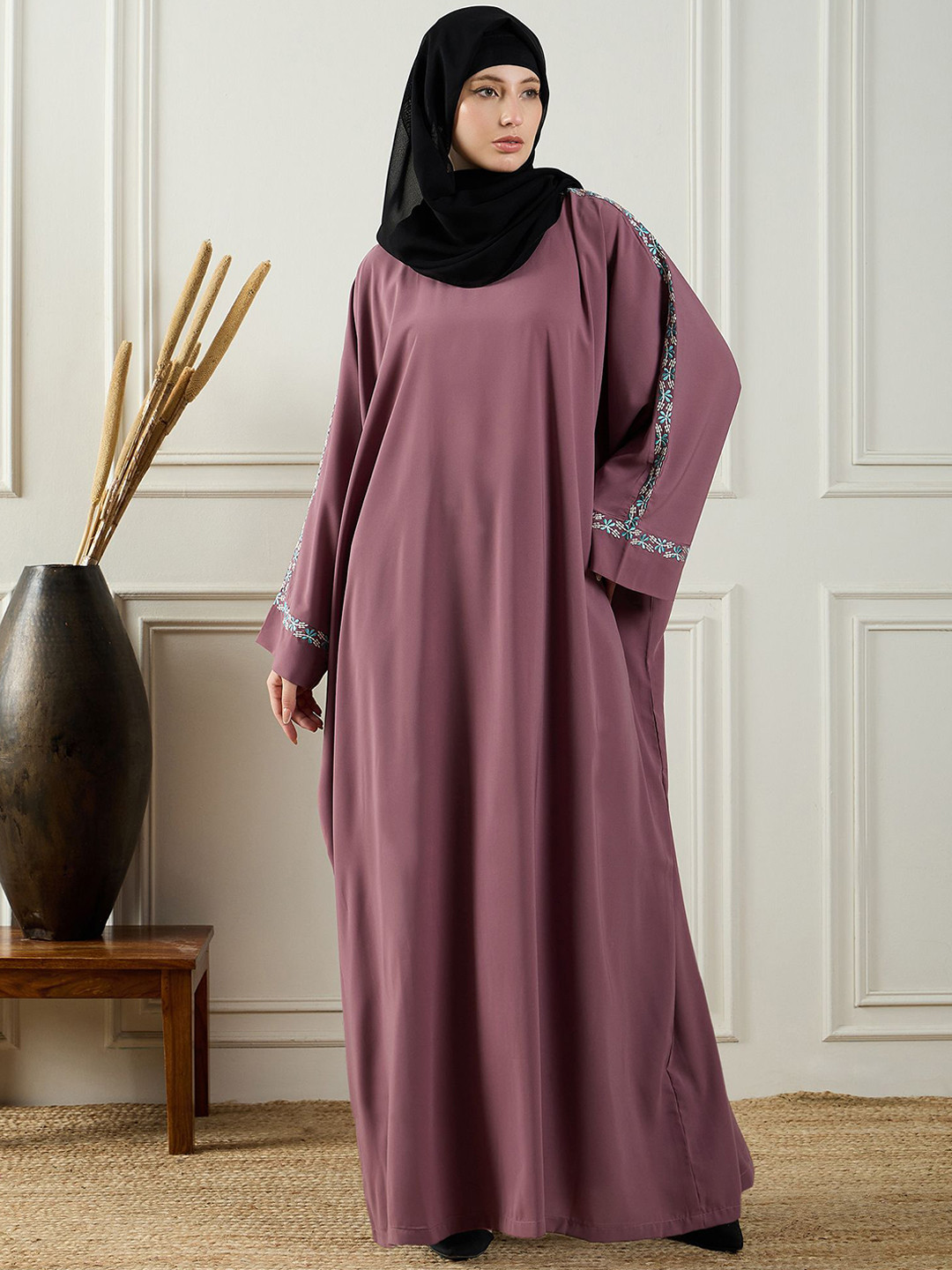 Buy NABIA Embroidered Abaya Burqa - Burqas for Women 31250026 | Myntra