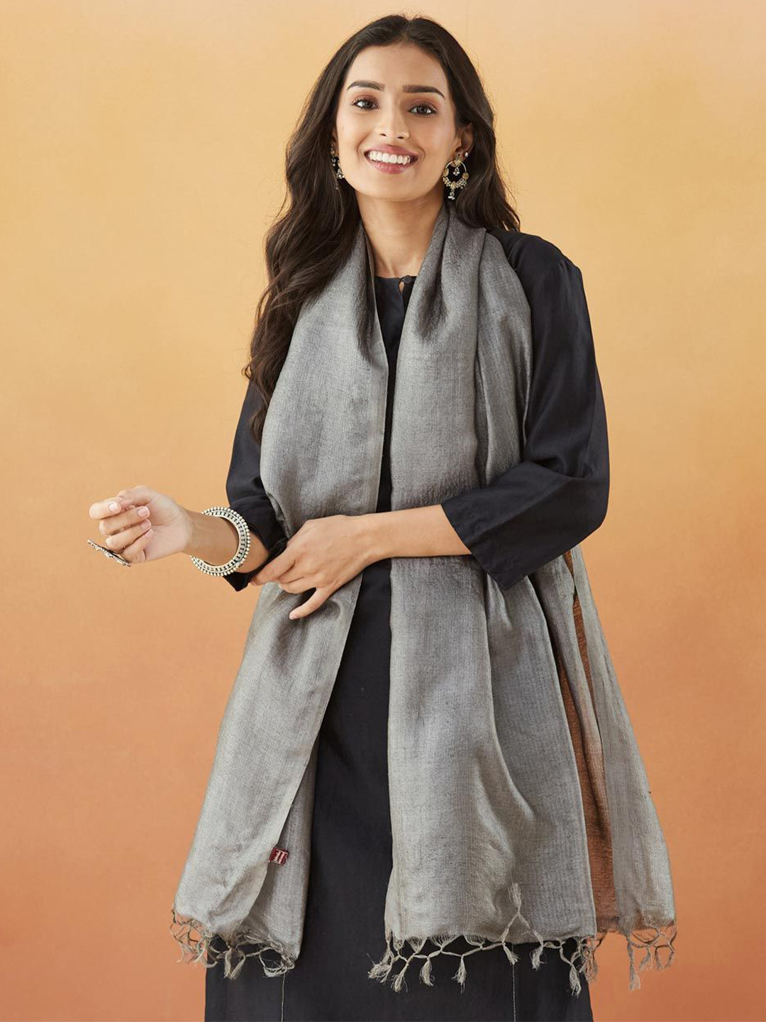 Buy Fabindia Women Stole - Stoles for Women 31253999 | Myntra