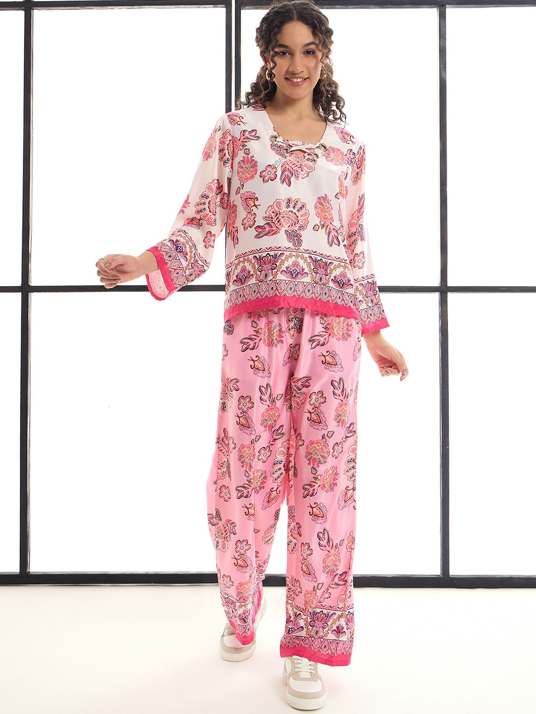 Buy SASSAFRAS Alt Laze Printed Top With Trousers - Co Ords for Women ...