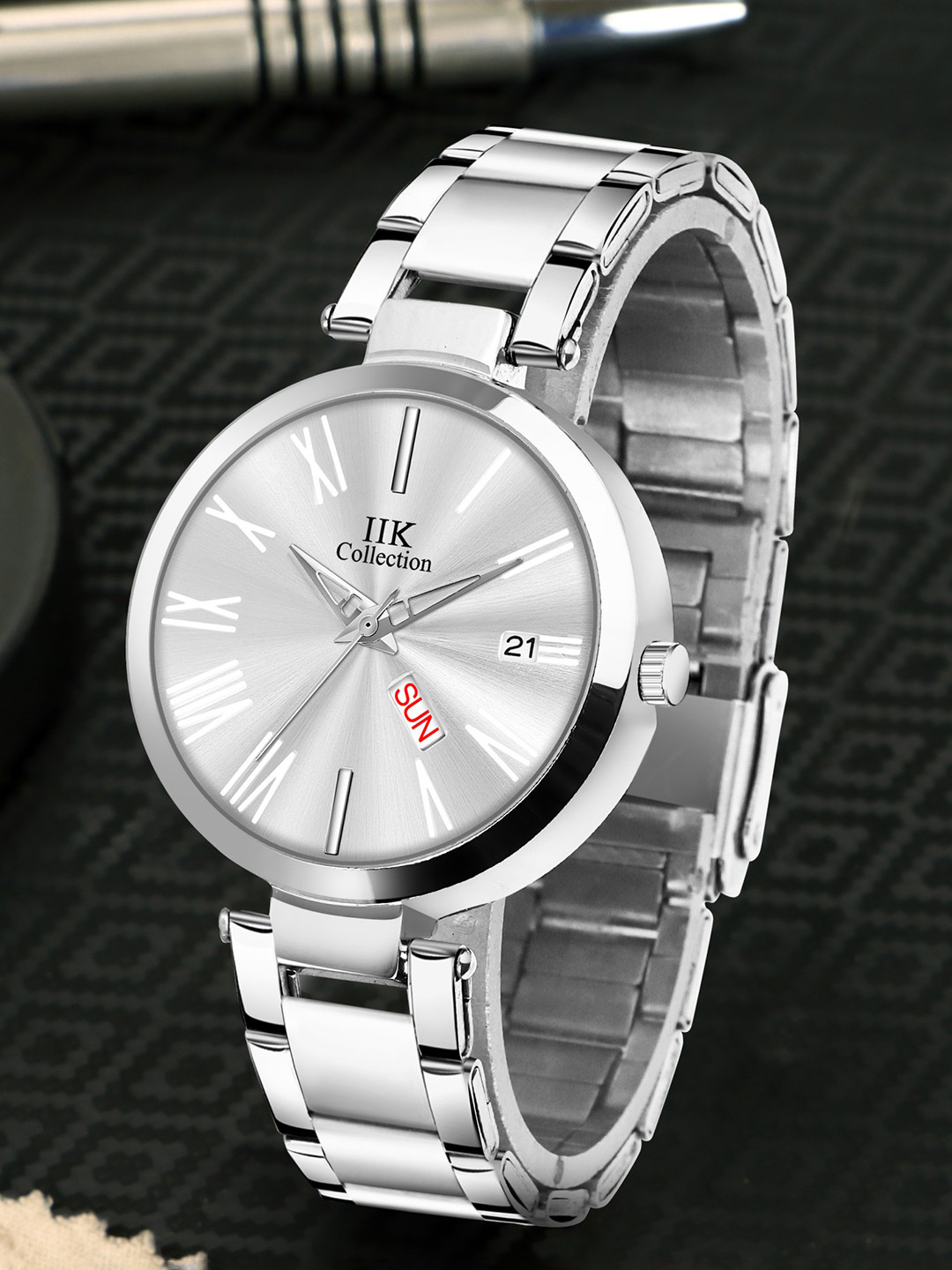 Buy IIK COLLECTION Women Dial & Stainless Steel Bracelet Style Straps ...
