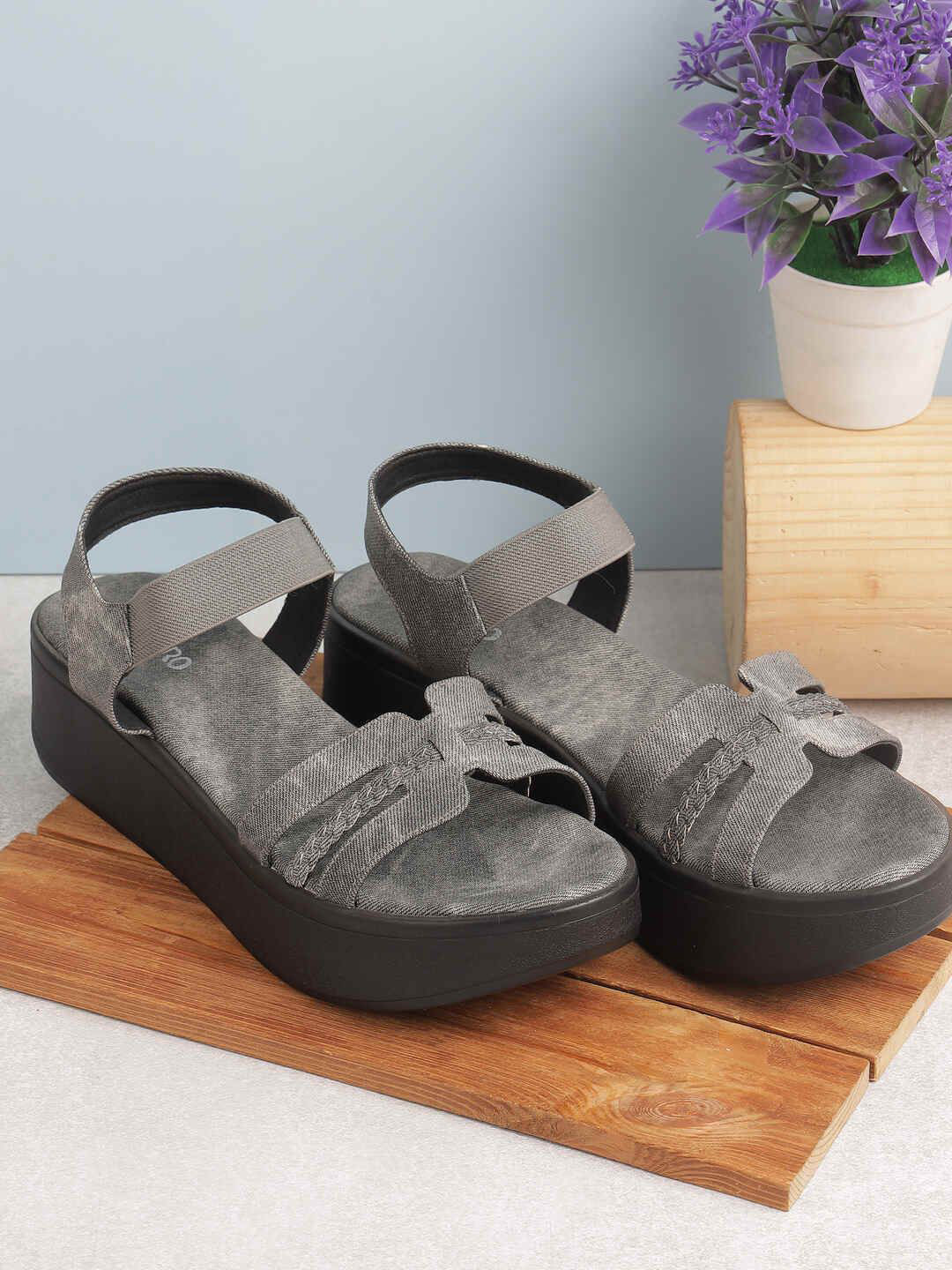 Buy Metro Women Comfort Sandals - Sandals for Women 30992959 | Myntra