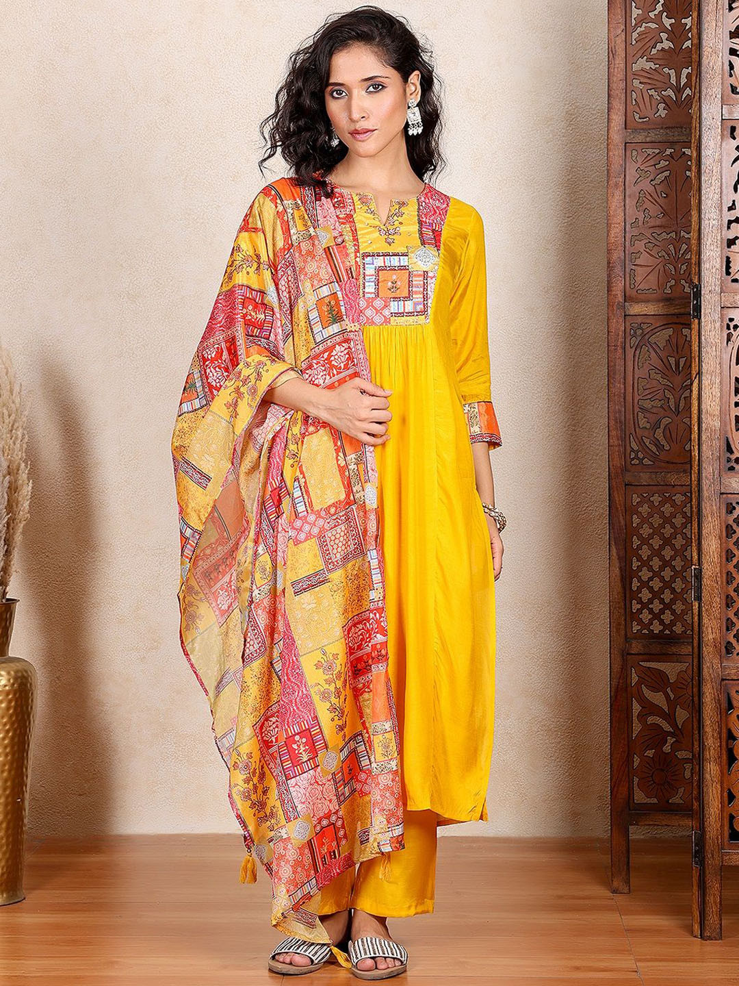 Buy Chowkhat Floral Yoke Design Empire Pure Cotton Kurta With Trousers ...