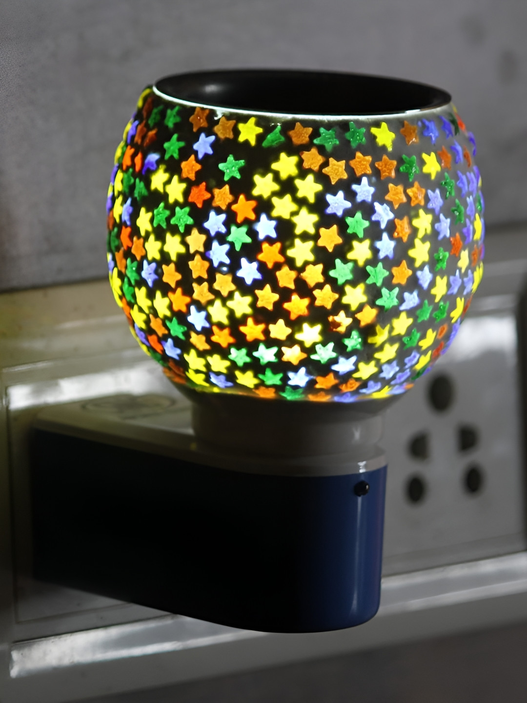 Buy Brahmz White & Blue Glass Mosaic Kapoordani Electric Aroma Diffuser ...