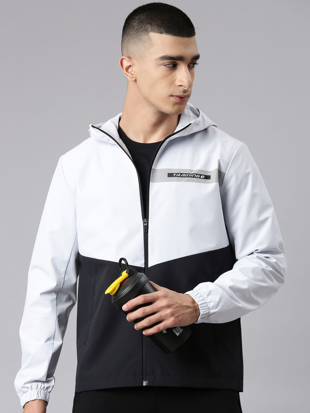 Buy Xtep Men Training Double Layer Windbreaker - Jackets for Men ...