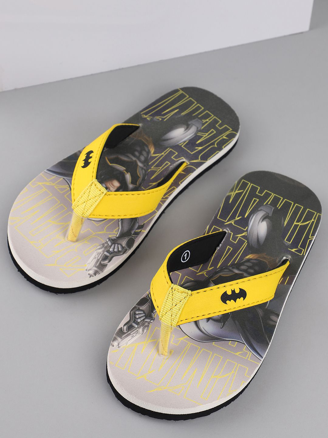Buy Kids Ville Boys Batman Printed Thong Flip Flops - Flip Flops for ...