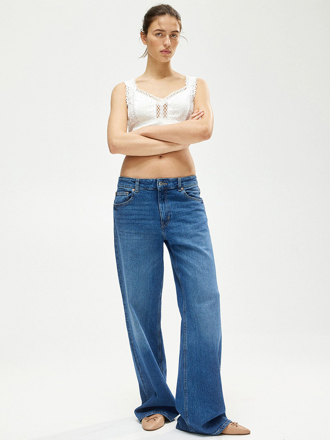 Buy H&M Wide High Jeans - Jeans for Women 31132643 | Myntra