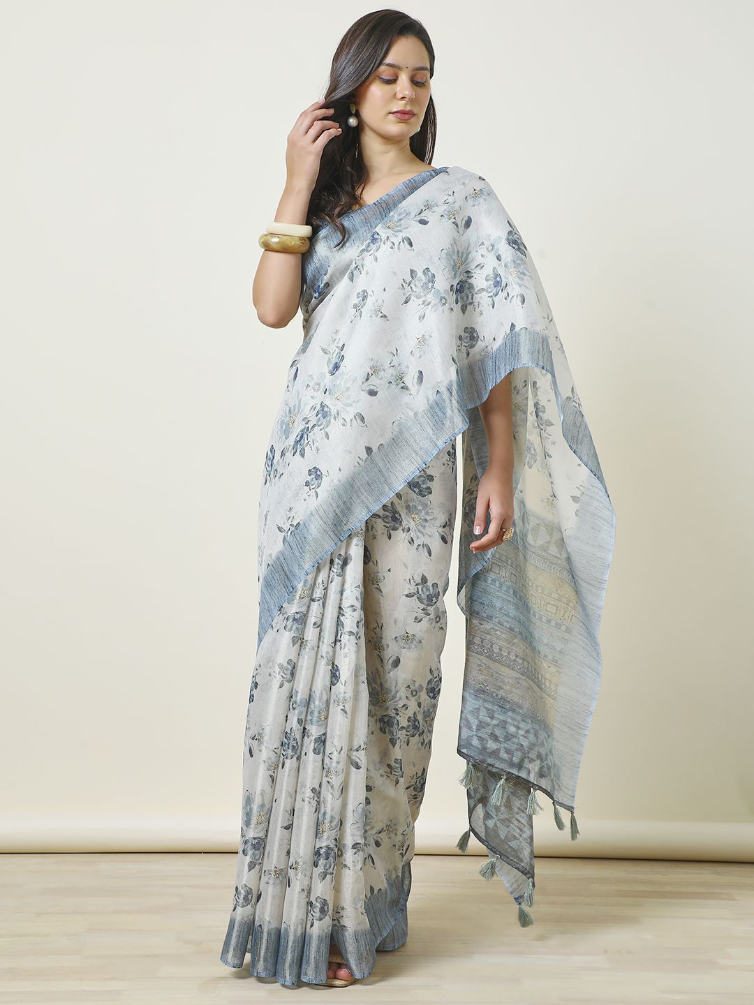 Buy Soch Floral Printed Pure Linen Saree - Sarees for Women 31145044 ...
