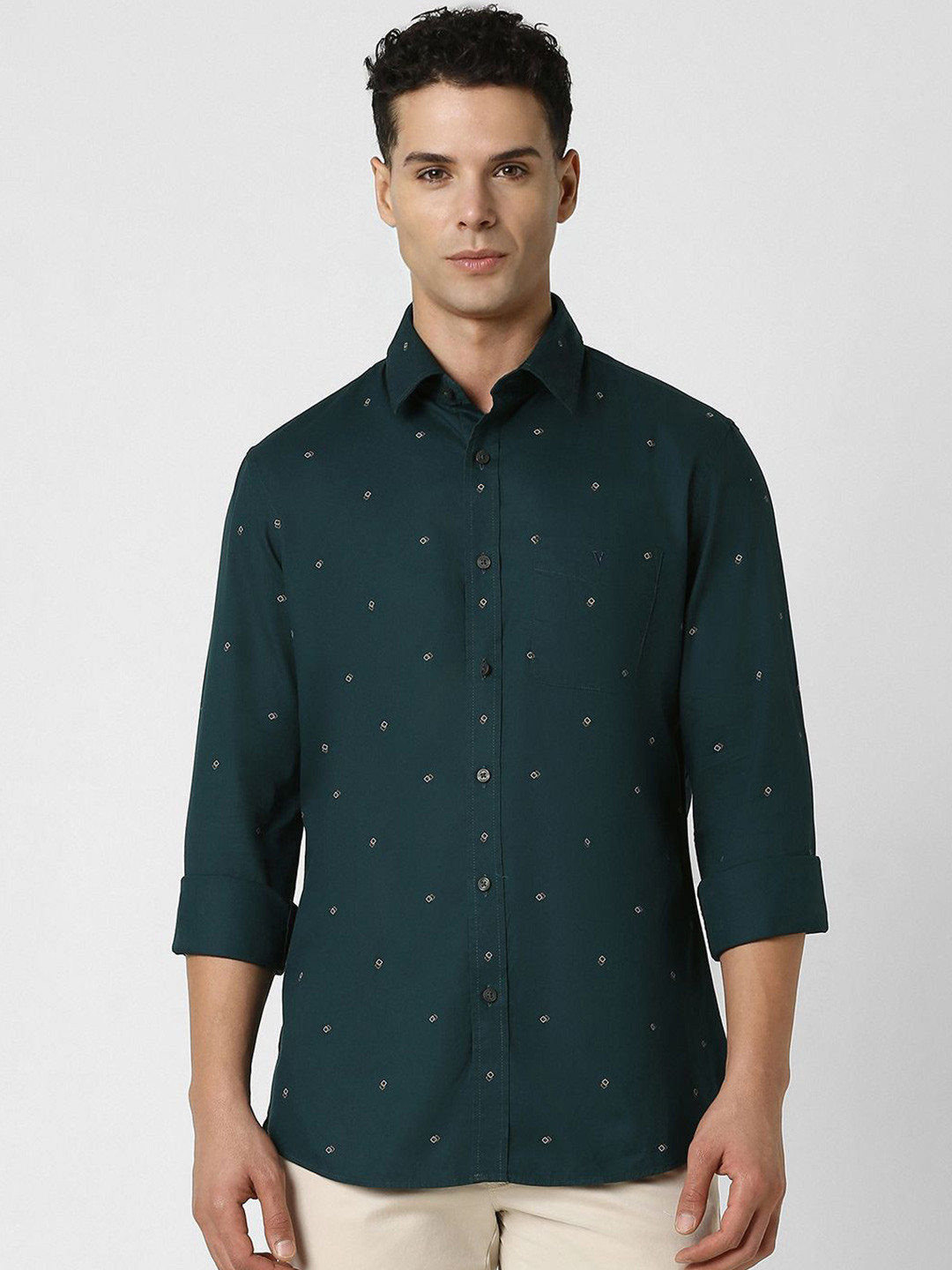 Buy Van Heusen Sport Men Spread Collar Micro Ditsy Printed Cotton Slim ...