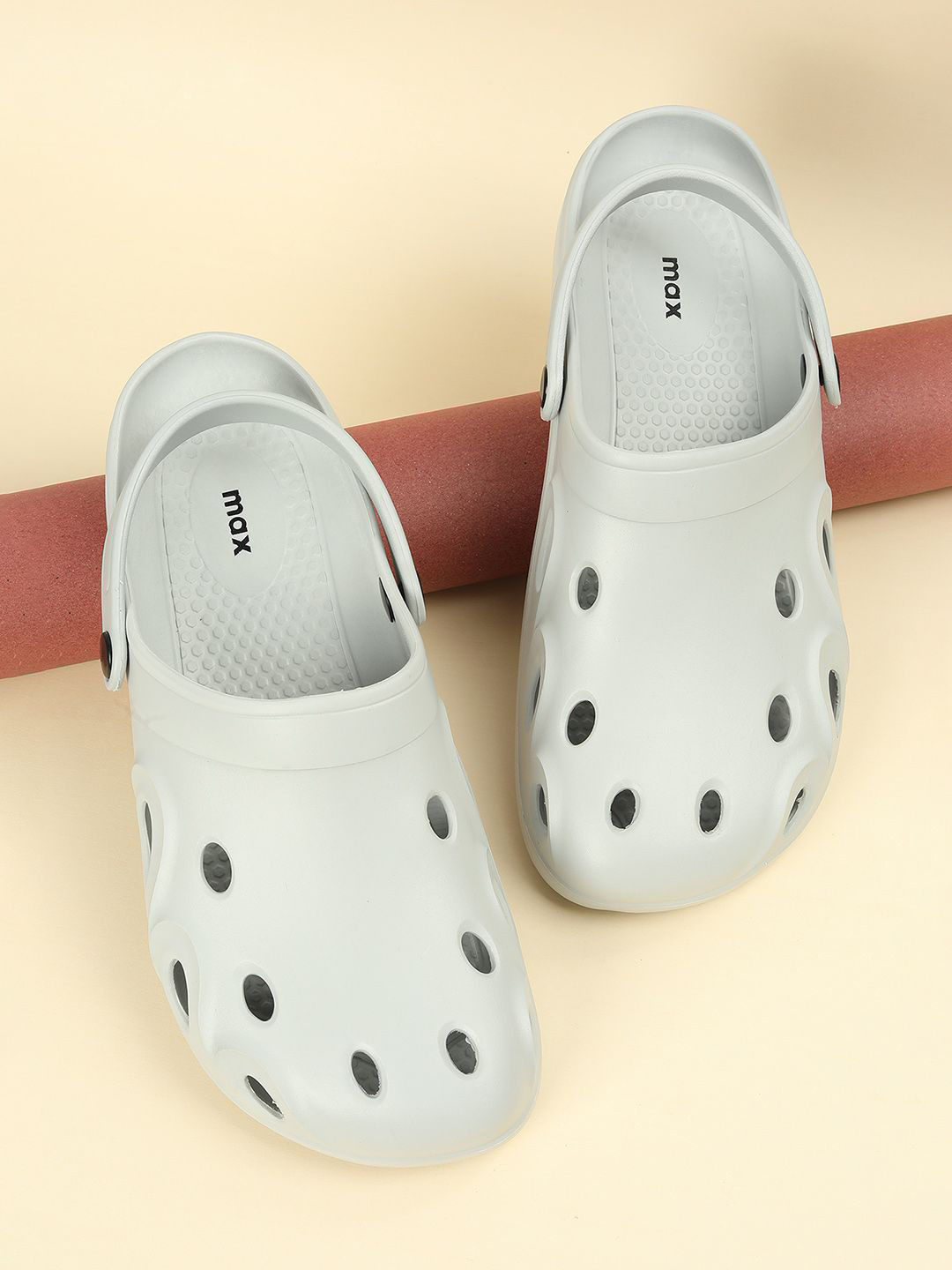 Buy Max Men Clogs - Flip Flops for Men 30855557 | Myntra