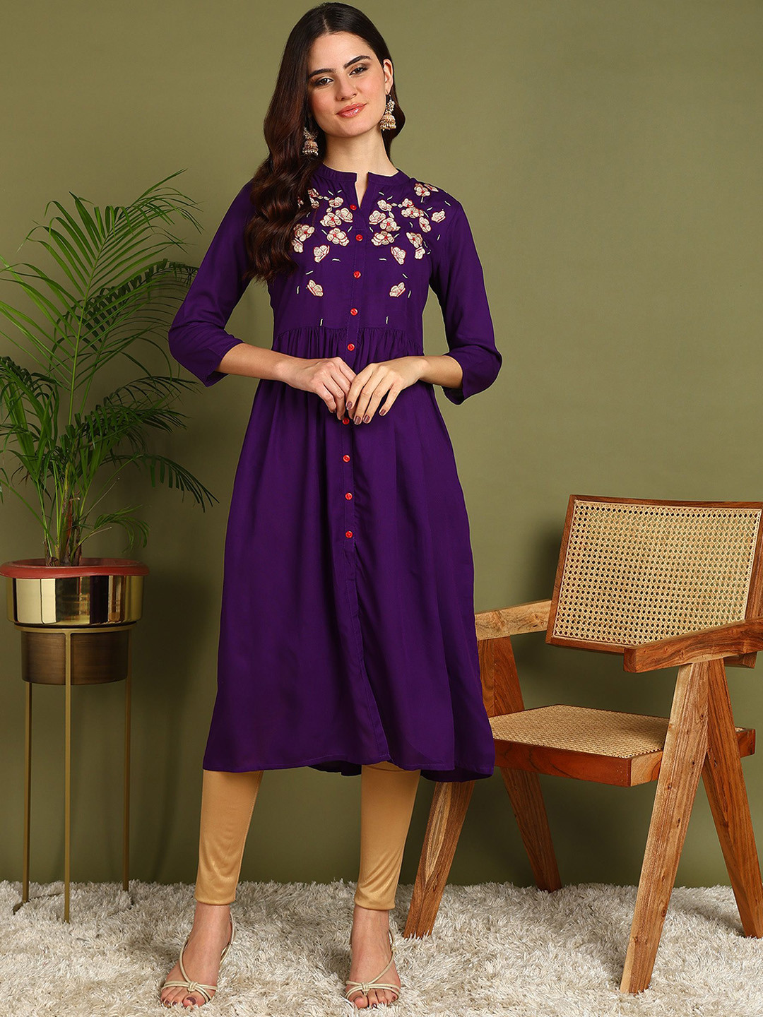 Buy Kapad Dwar Floral Embroidered Mandarin Collar Pleated A Line Kurta ...