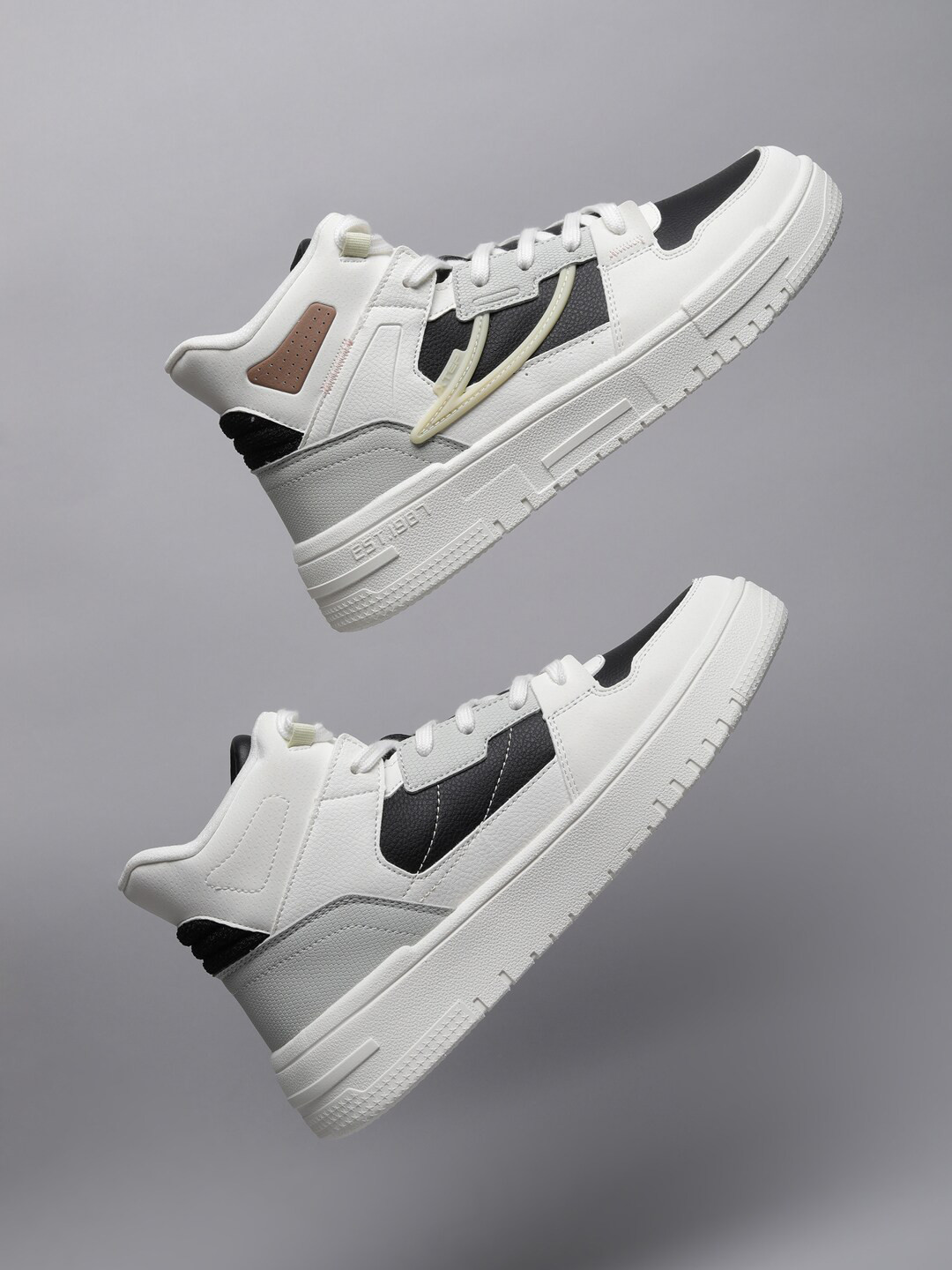 Buy Xtep Women White High Top Skateboarding Shoes - Sports Shoes for ...