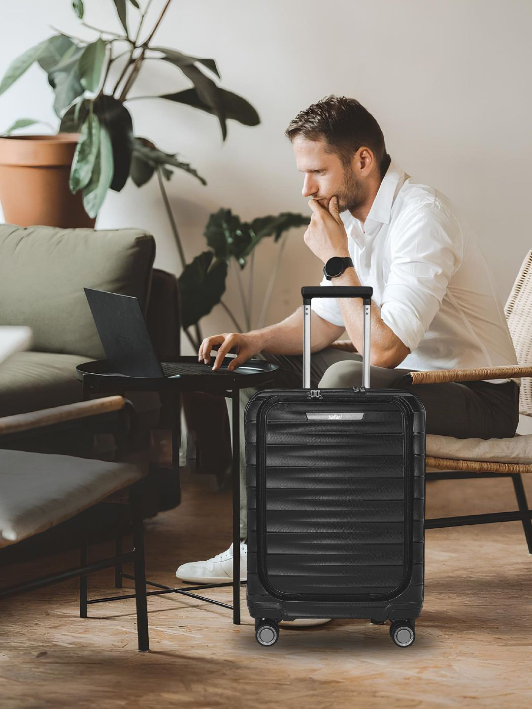 Buy Safari Select Aerolite Hard Sided Cabin Front Open Trolley Bag With ...