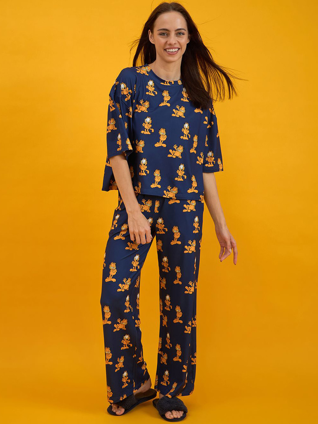 Buy Sweet Dreams Women Garfield Characters Pyjama Set - Night Suits for ...