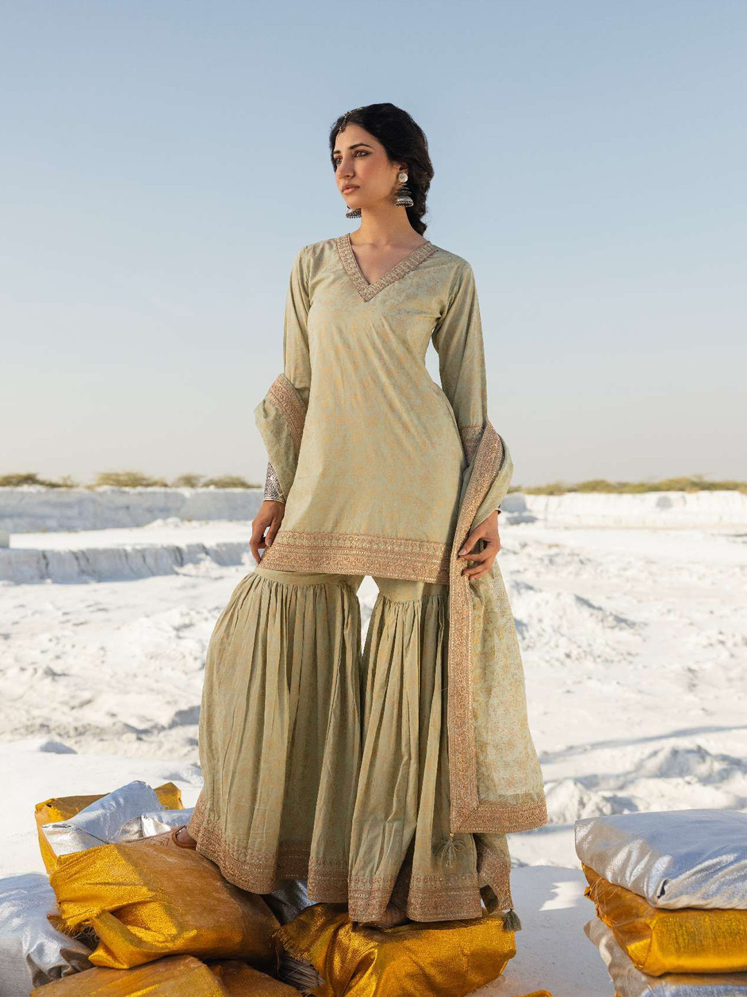 Buy KARAJ JAIPUR Women Floral Embroidered Regular Thread Work Pure ...