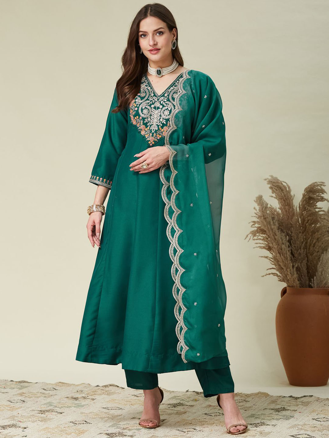 Buy MOKOSH Women Floral Embroidered Kurta With Trousers & Dupatta - Kurta Sets for Women ...