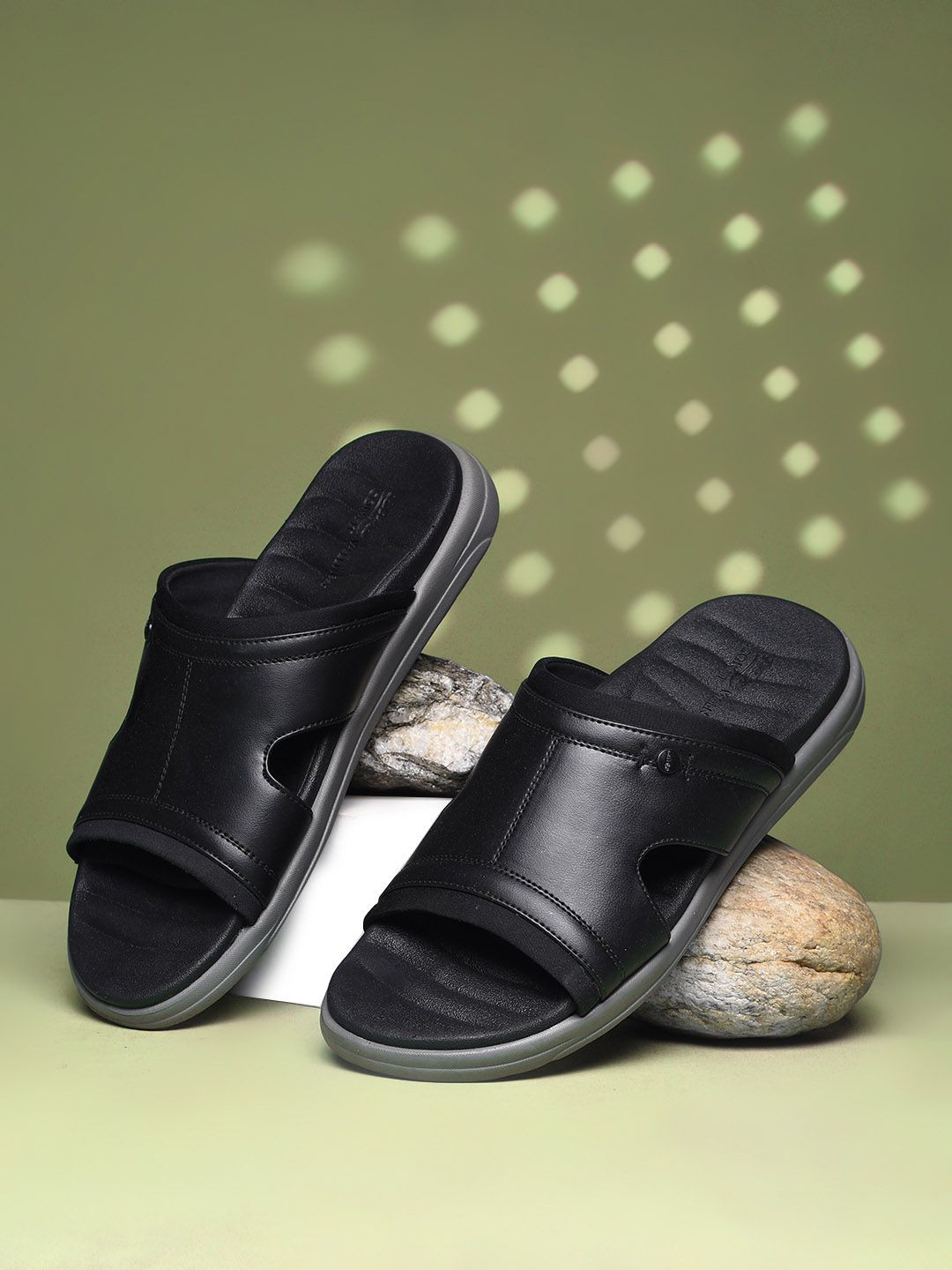 Buy Bata Comfit Mens Mule Slipper - Sandals for Men 33809877 | Myntra