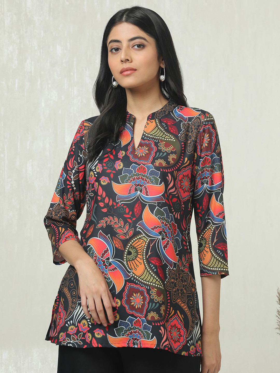 Buy Soch Mandarin Collar Printed Tunic - Tunics for Women 32741697 | Myntra