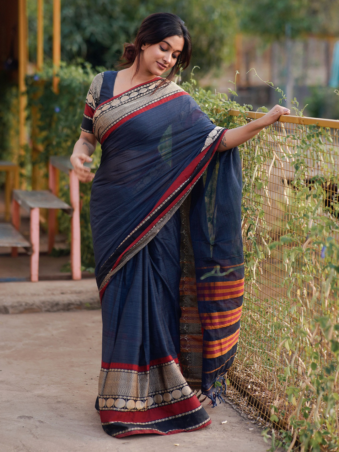 Buy DEVIKA TEXTILES Woven Design Zari Pure Cotton Narayan Peth Saree ...