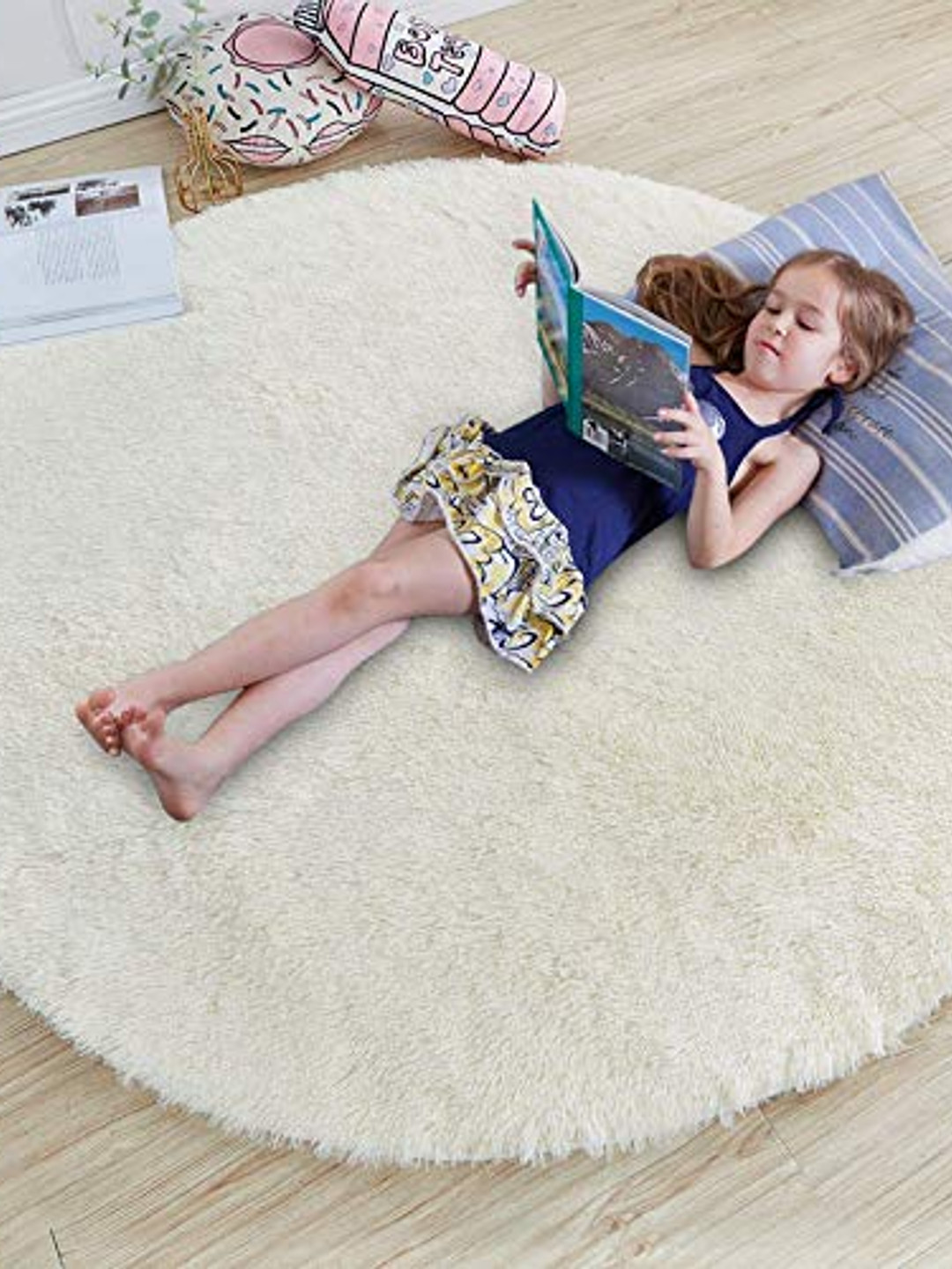 Buy Banchmark Home Furnishings Cream Shaggy Fluffy Round Carpet ...