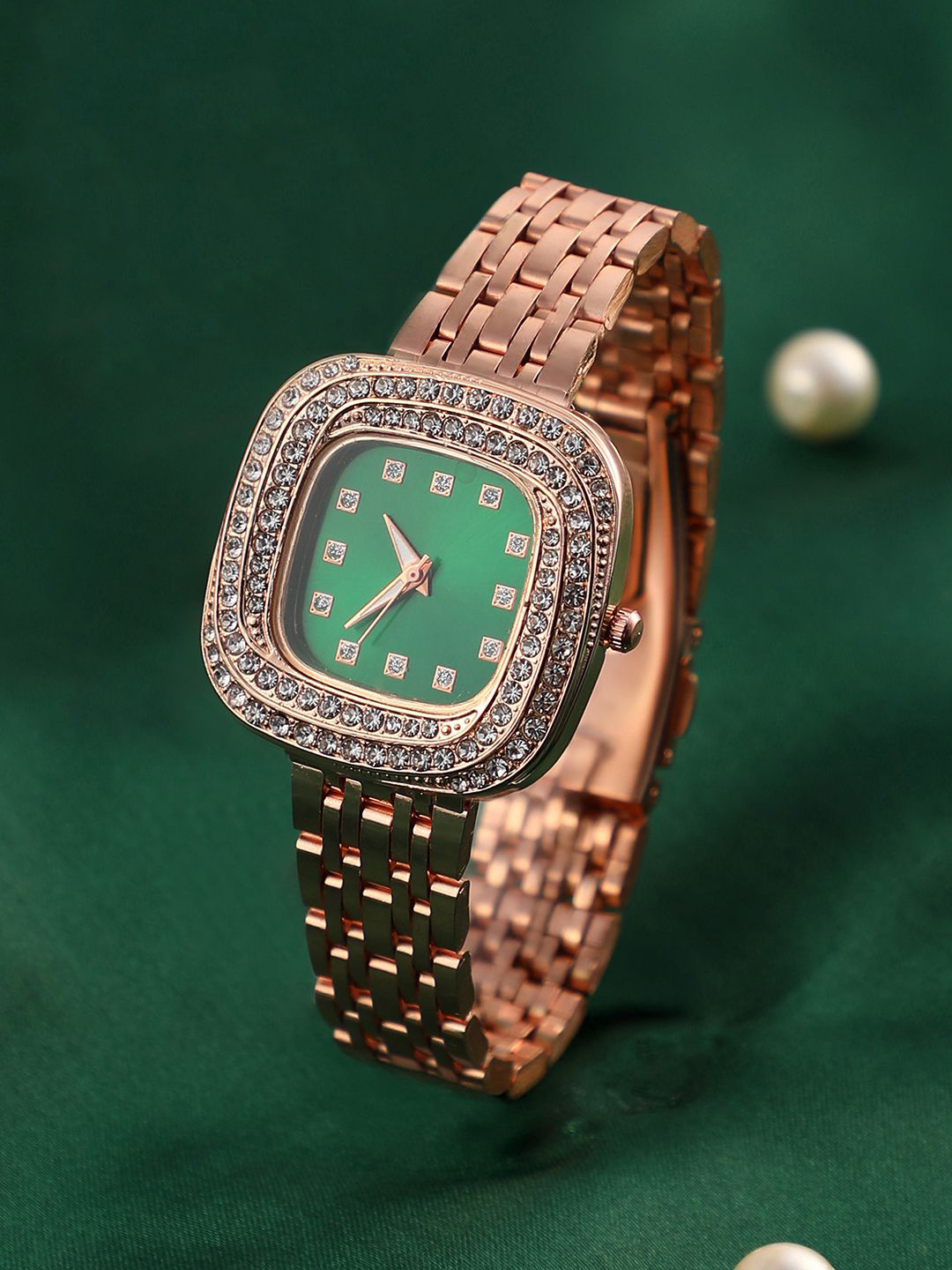 Buy HAUTE SAUCE By Campus Sutra Women's The Jolie Vortex Square Watch ...