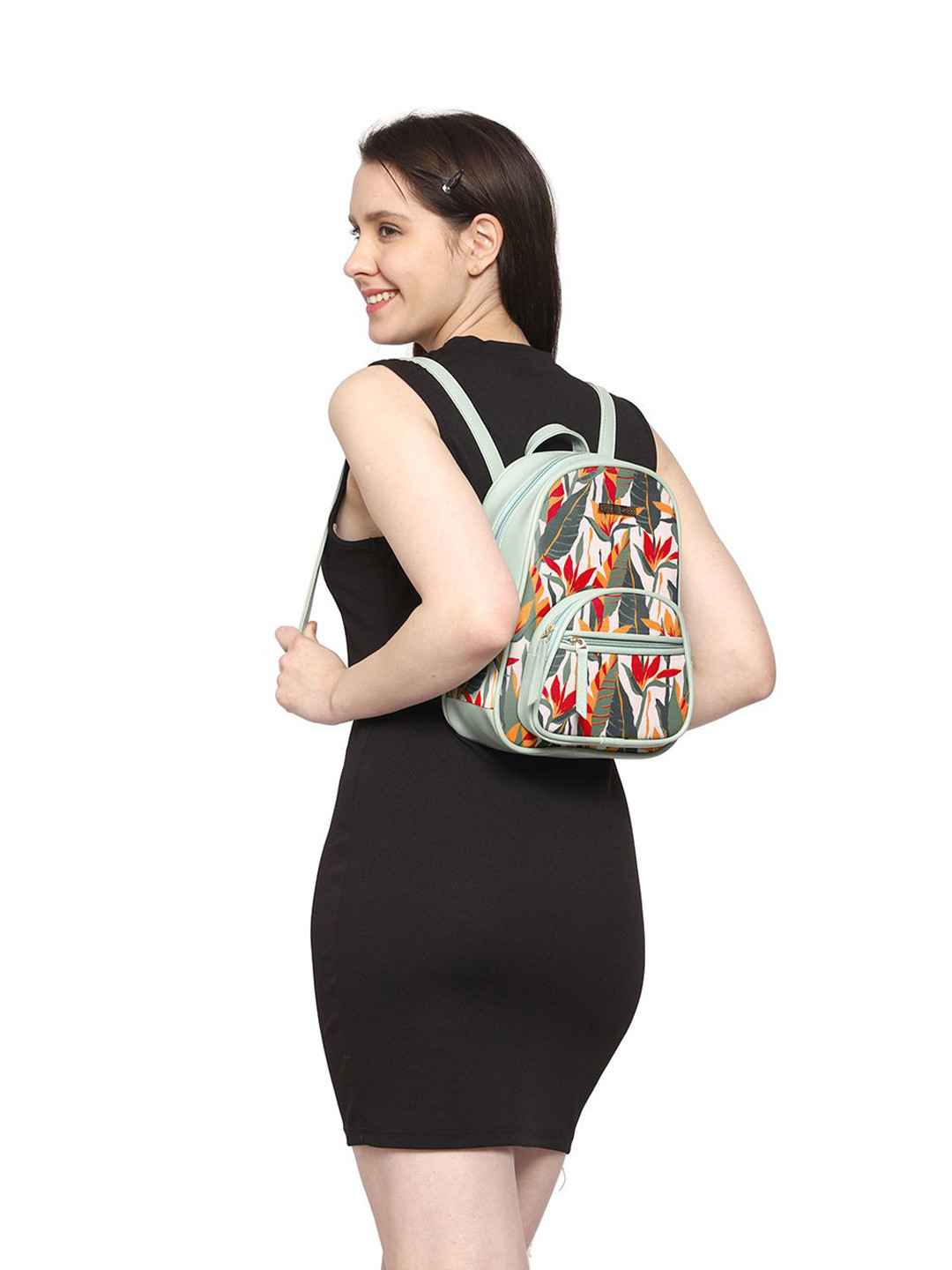 Buy Sacci Mucci Women Backpack - Backpacks for Women 32963511 | Myntra