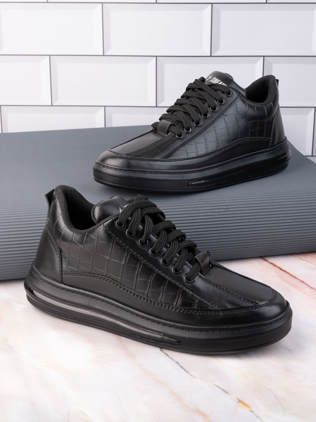 Buy SNEAKLAB Men Sneakers - Casual Shoes for Men 32956952 | Myntra