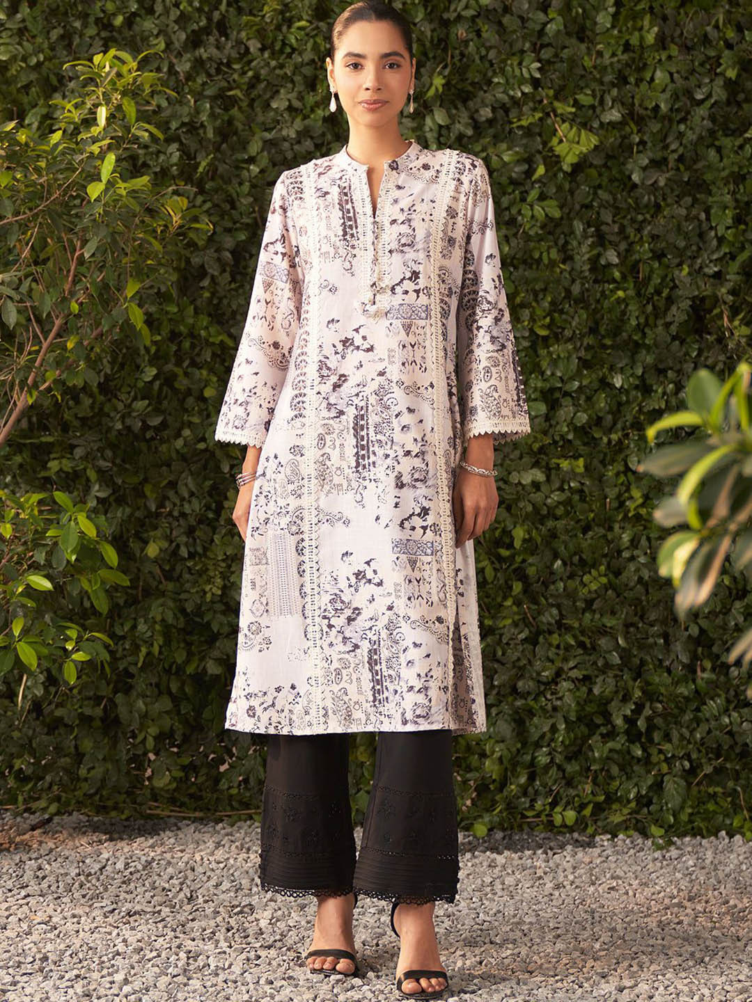 Buy Lakshita Women Floral Printed Flared Sleeves Kurta - Kurtas for ...