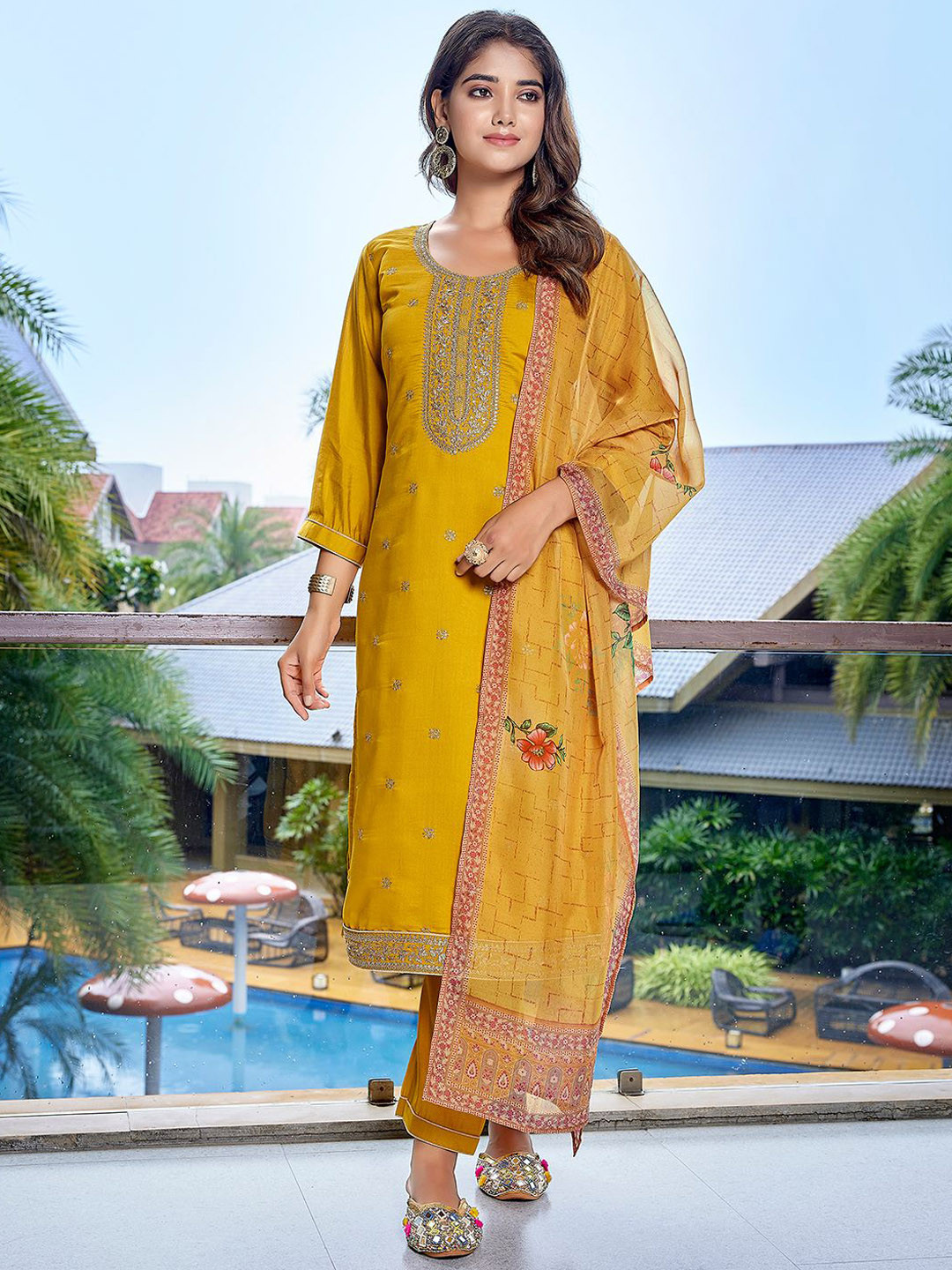 Buy HERE&NOW Women Ethnic Motifs Embroidered Regular Thread Work Kurta ...