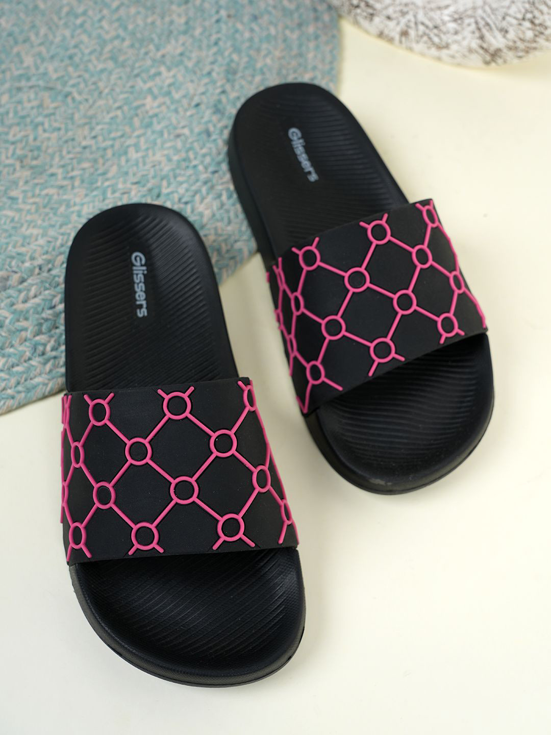 Buy GLISSERS Women Sliders - Flip Flops for Women 32980369 | Myntra